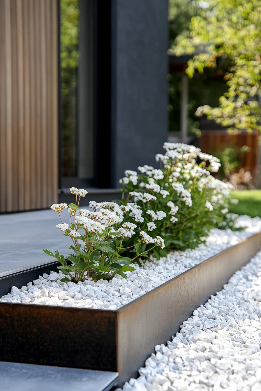 20 Flower Bed Edging Ideas (Low-Cost, High Impact)